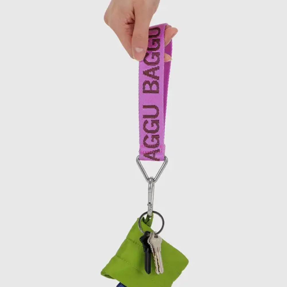 Baggu Logo Keychain Pink – Iko Iko