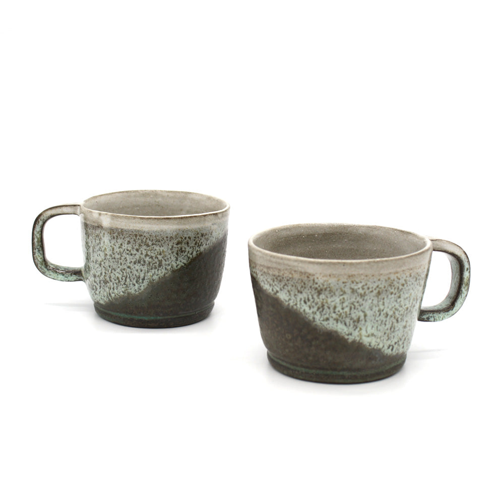 Nidito Handmade Mug Grey Greeny White Textured on Brown – Iko Iko