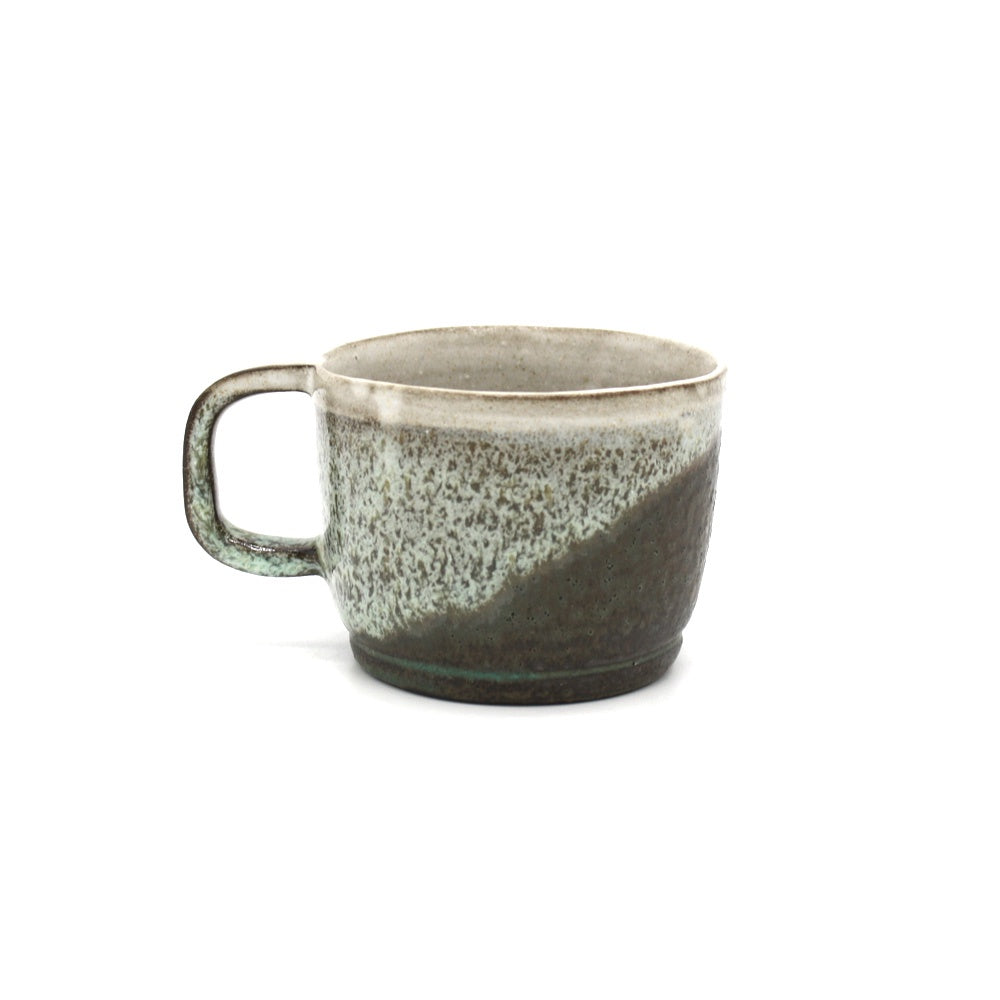 Nidito Handmade Mug Grey Greeny White Textured on Brown – Iko Iko